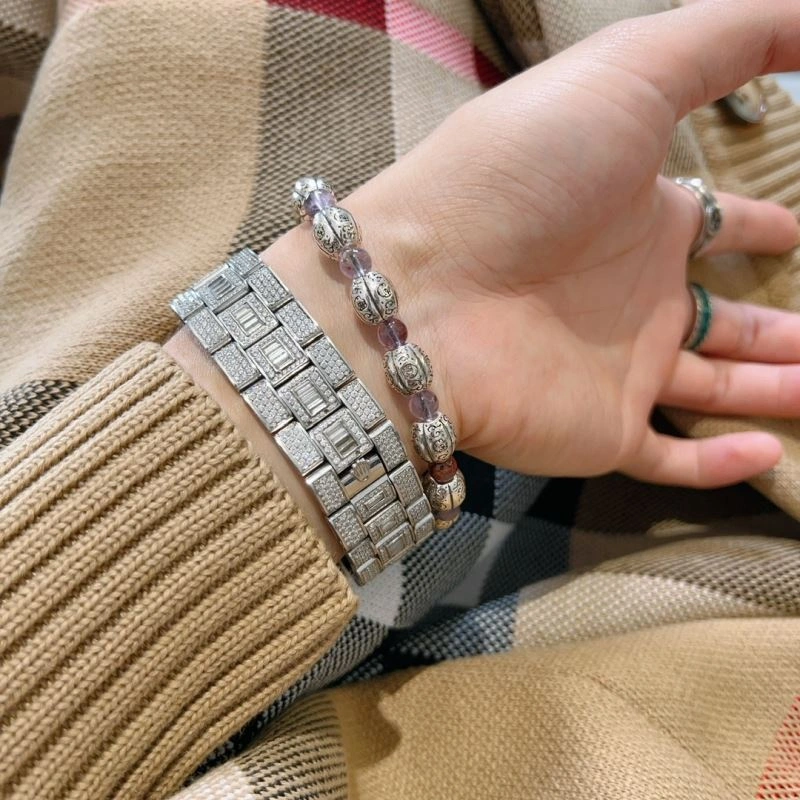 Brand-authenticated Gucci Bracelets
