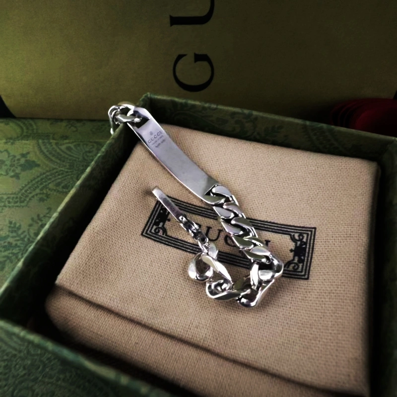 Brand-authenticated Gucci Bracelets