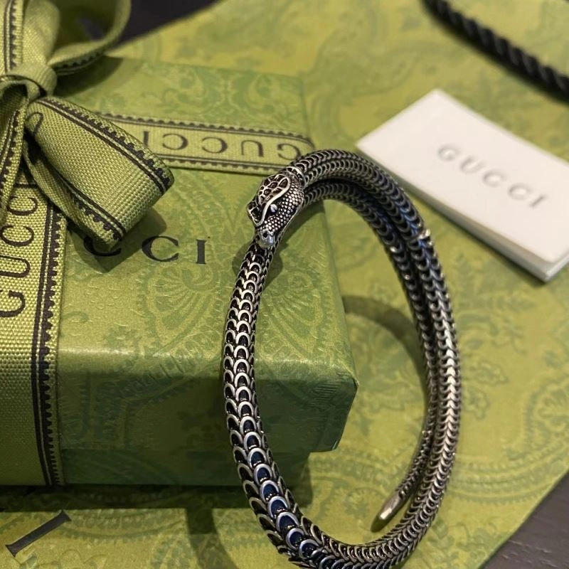 Indistinguishable Gucci Bracelets