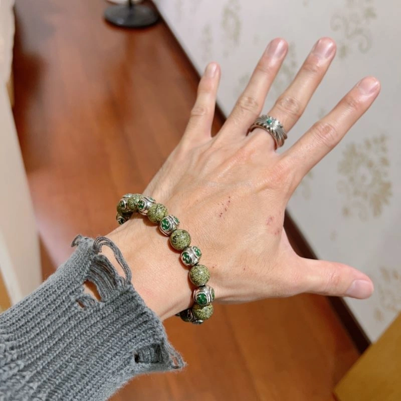 Indistinguishable Gucci Bracelets