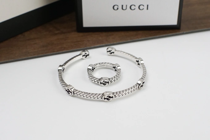 Exact replica Gucci Bracelets