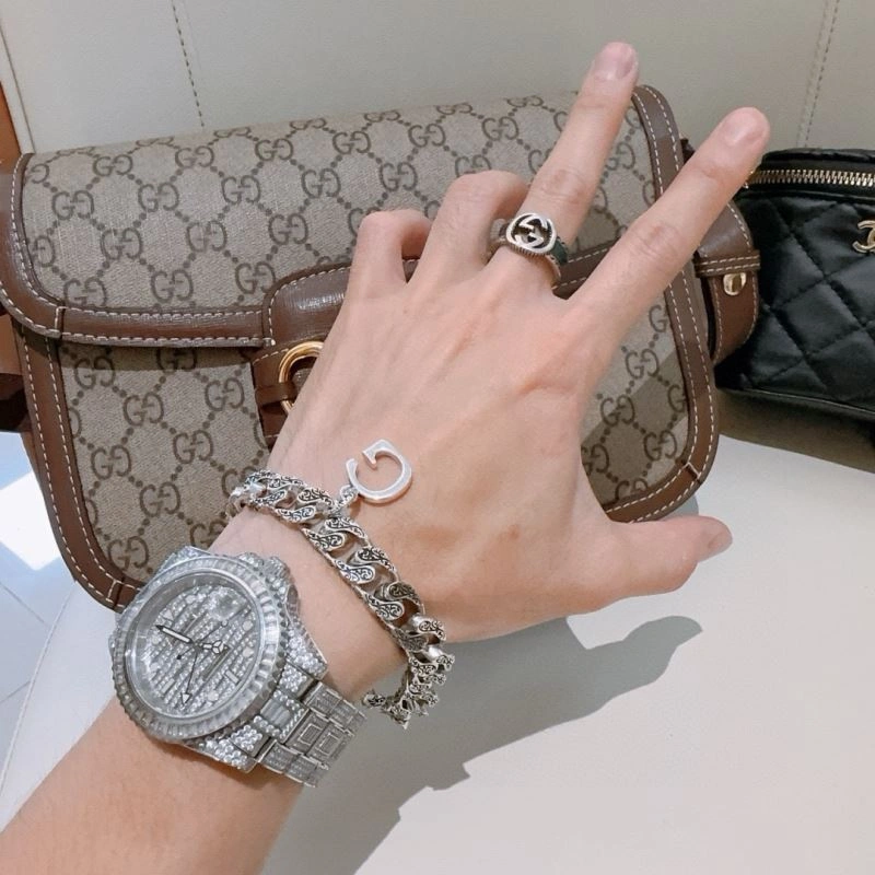 Indistinguishable Gucci Bracelets