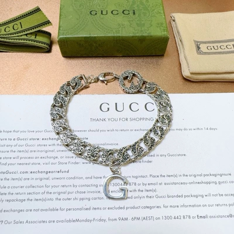 Indistinguishable Gucci Bracelets