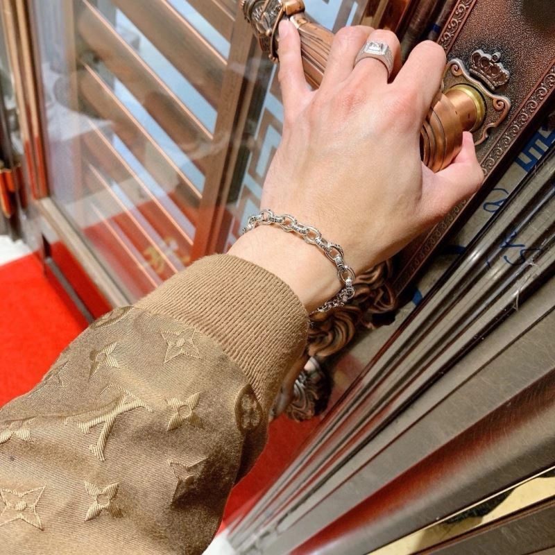 Exact replica Gucci Bracelets