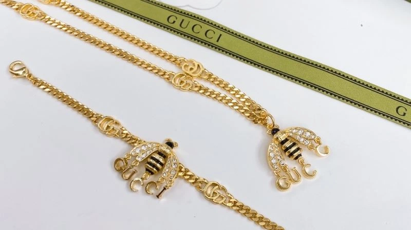 Exact replica Gucci Bracelets