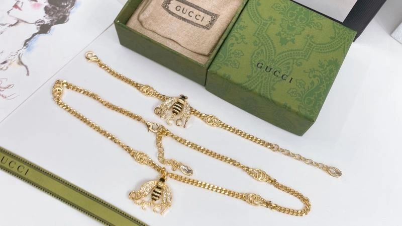 Exact replica Gucci Bracelets
