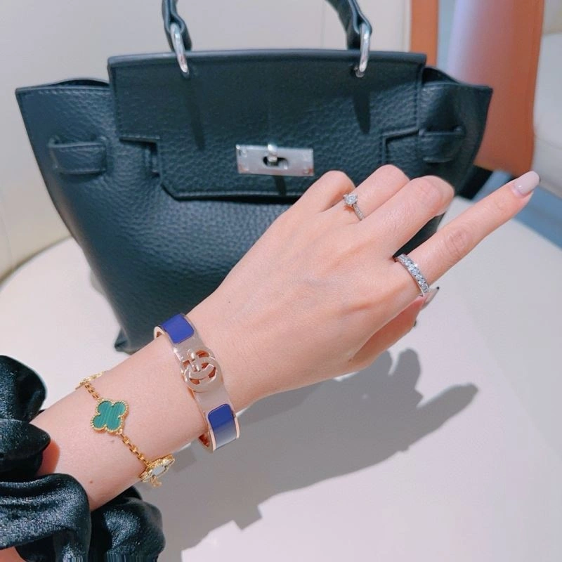 Low-cost Gucci Bracelets