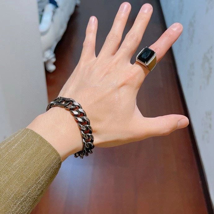 Factory-made Gucci Bracelets