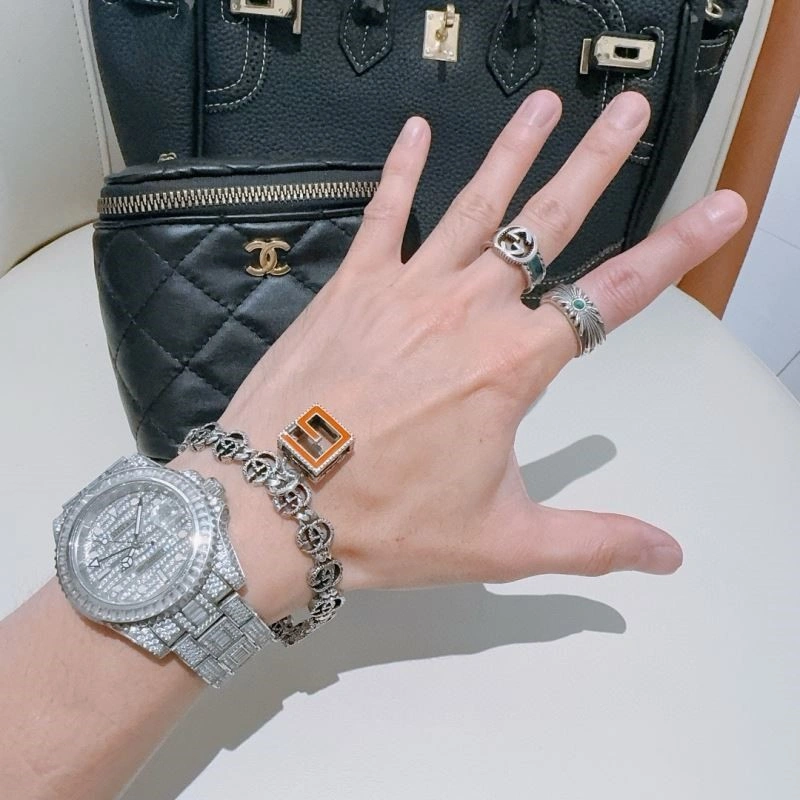 Reasonably priced Gucci Bracelets
