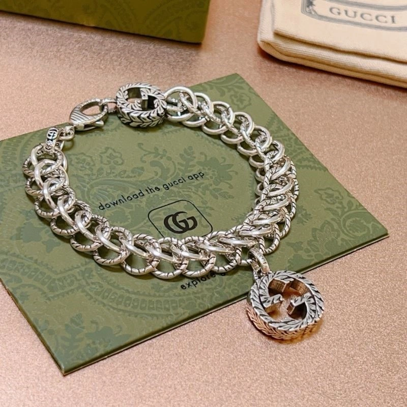Low-cost Gucci Bracelets