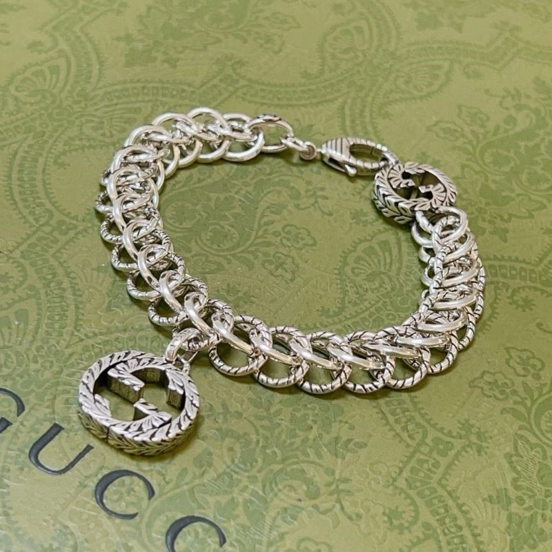 Low-cost Gucci Bracelets
