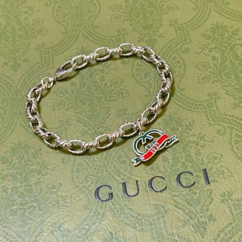 Low-cost Gucci Bracelets