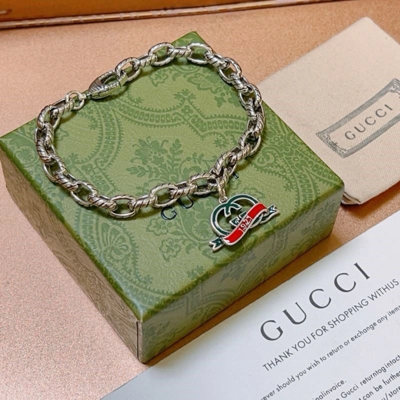 Low-cost Gucci Bracelets