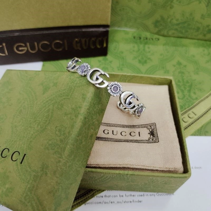 Indistinguishable Gucci Bracelets