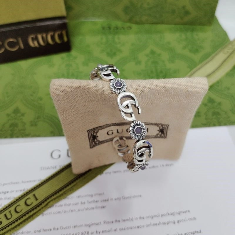 Indistinguishable Gucci Bracelets