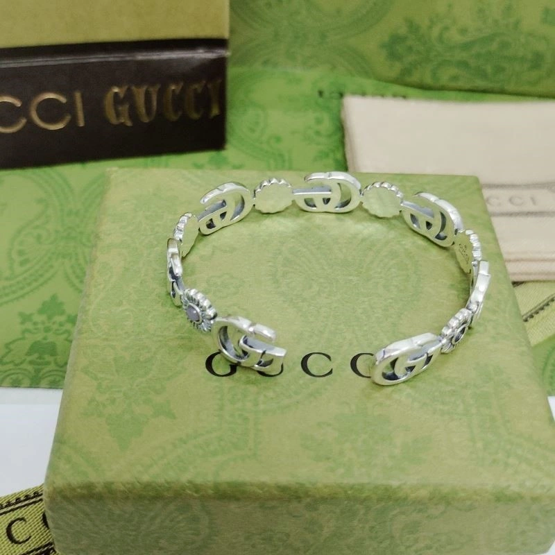 Indistinguishable Gucci Bracelets