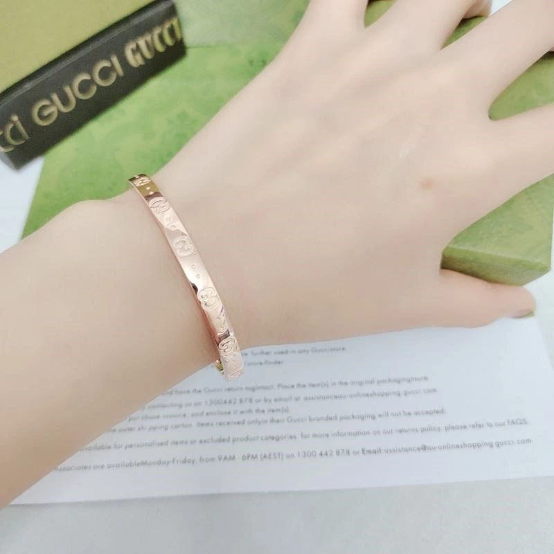 Value-priced Gucci Bracelets
