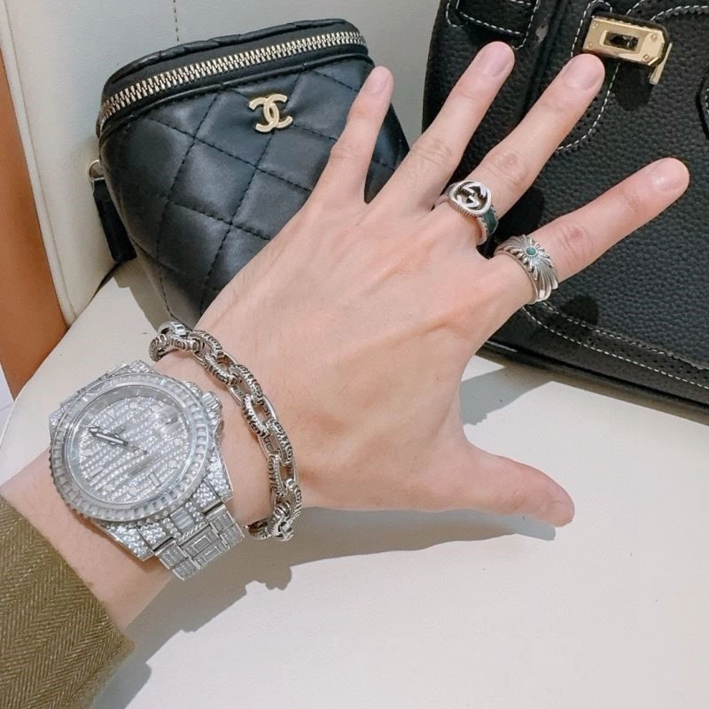 Brand-authenticated Gucci Bracelets
