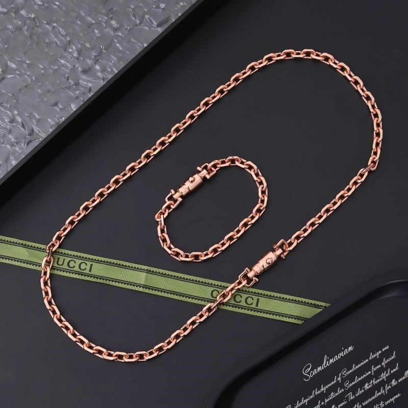 Indistinguishable Gucci Bracelets