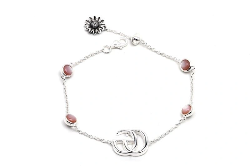 Indistinguishable Gucci Bracelets