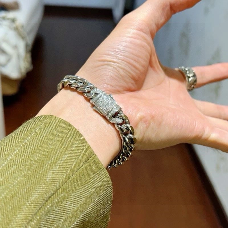 Accurate model Gucci Bracelets