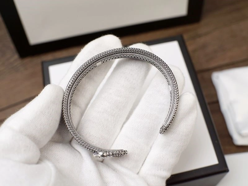 Precise copy Gucci Bracelets