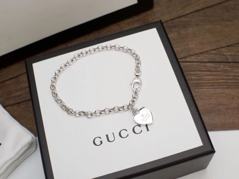 Low-cost Gucci Bracelets
