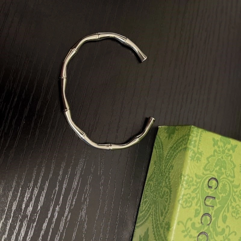 Low-cost Gucci Bracelets