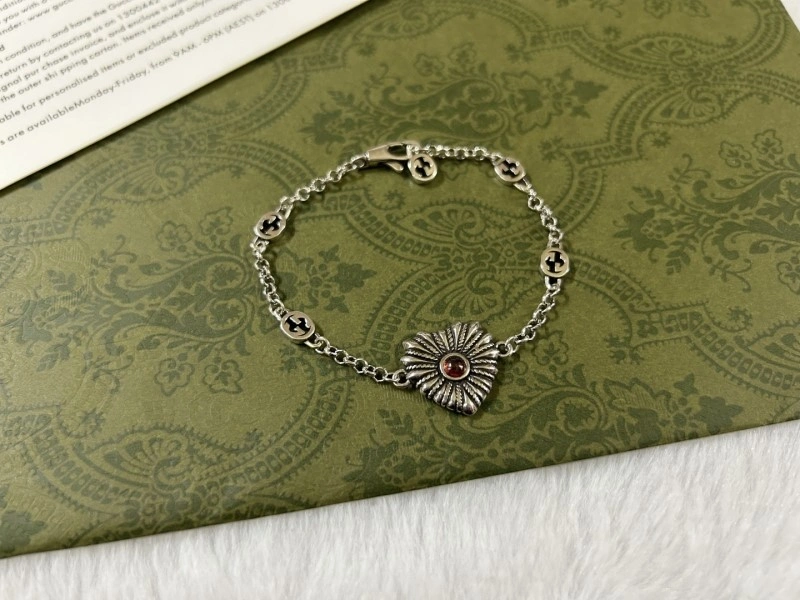 Precise copy Gucci Bracelets