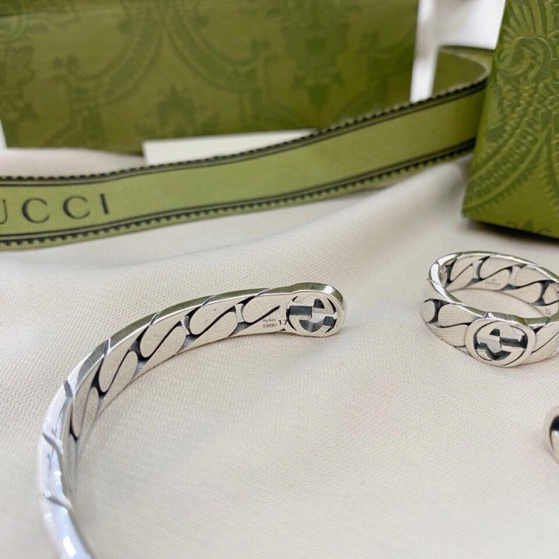 Indistinguishable Gucci Bracelets