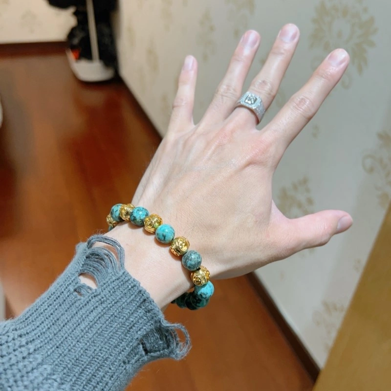 Indistinguishable Gucci Bracelets
