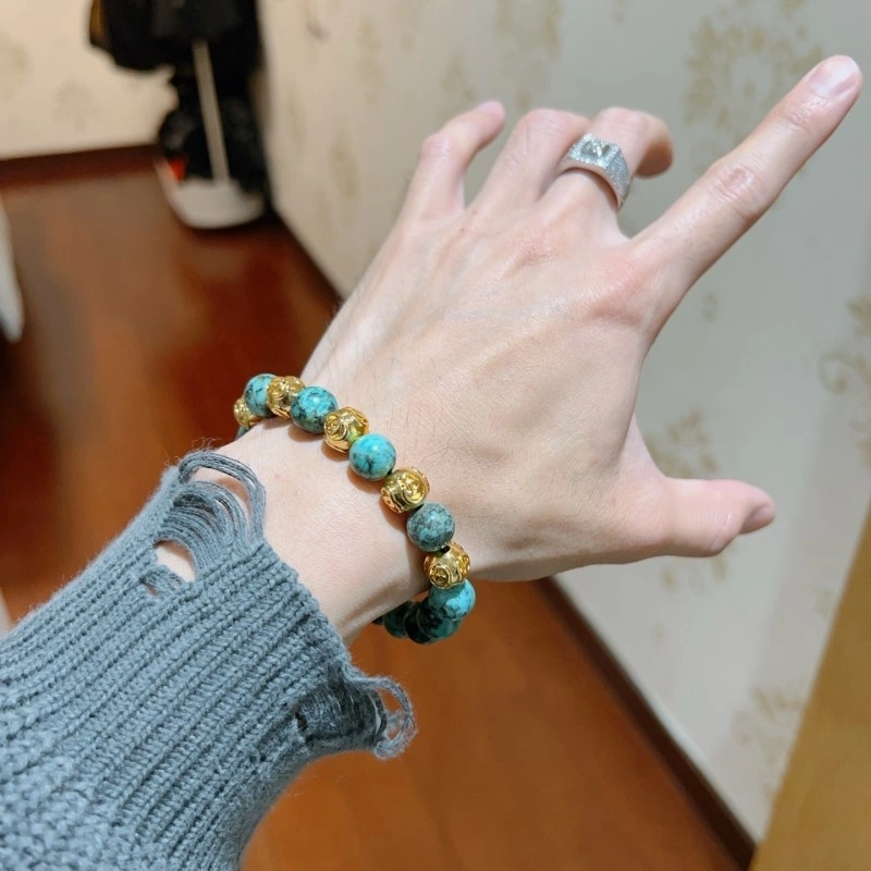 Indistinguishable Gucci Bracelets
