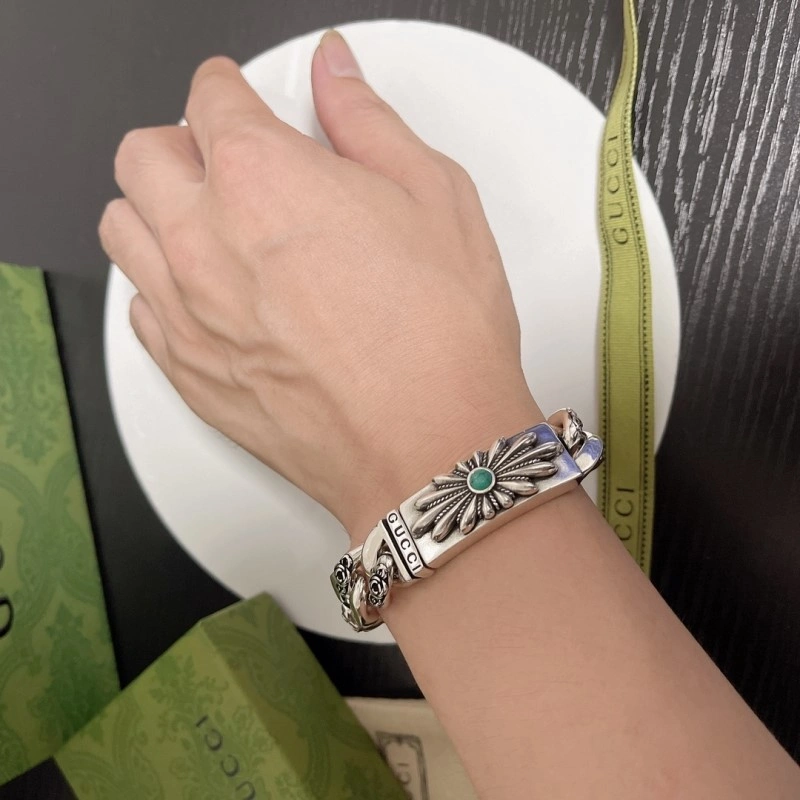 Indistinguishable Gucci Bracelets