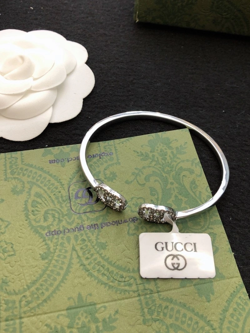 Indistinguishable Gucci Bracelets