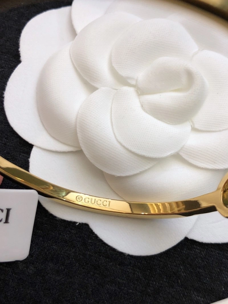 Indistinguishable Gucci Bracelets
