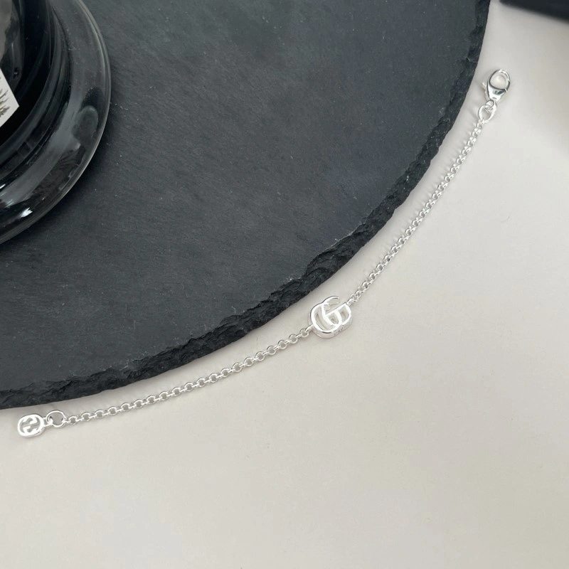 Low-cost Gucci Bracelets