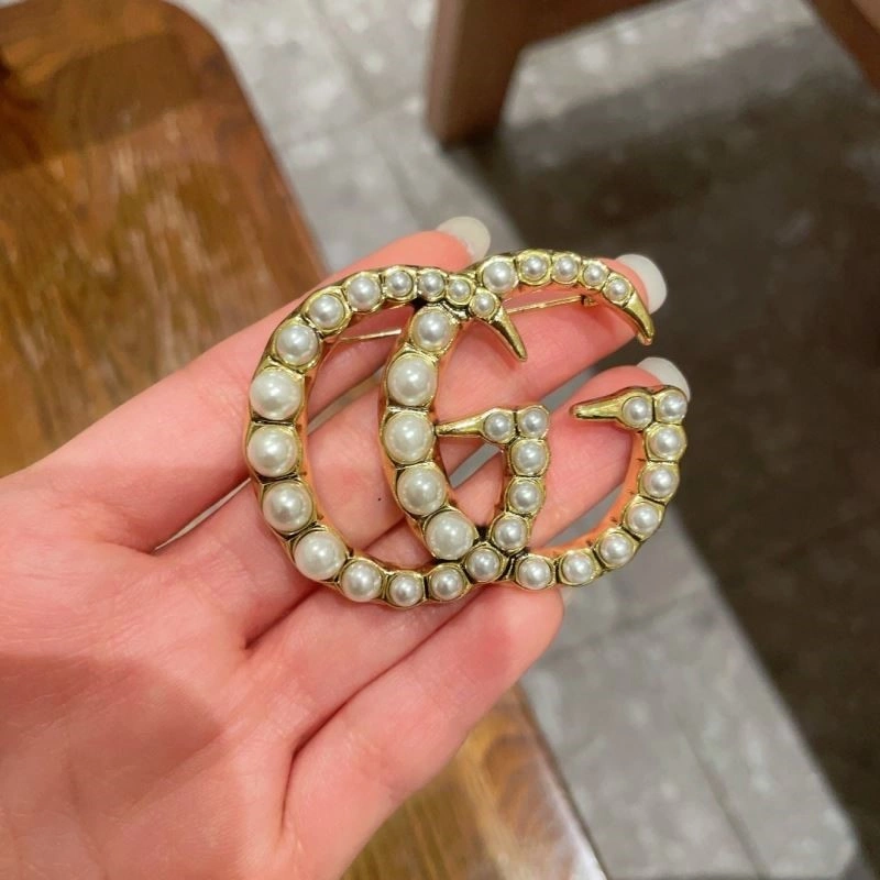 Discounted Gucci Brooches