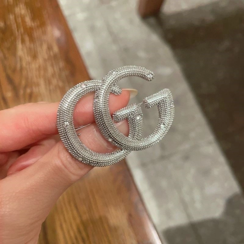 High fidelity Gucci Brooches
