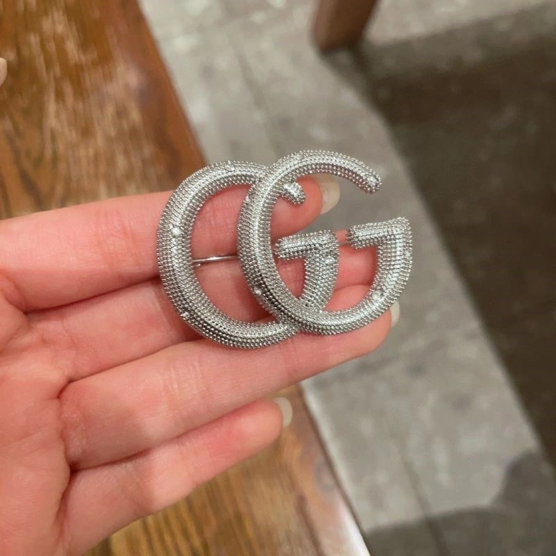 High fidelity Gucci Brooches