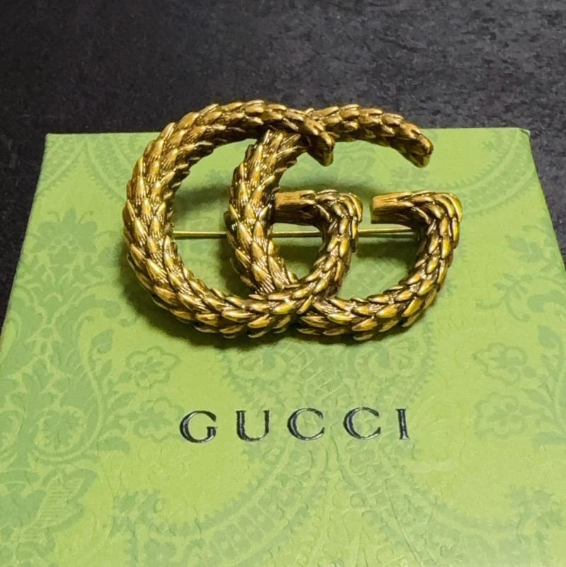 Perfect replica Gucci Brooches