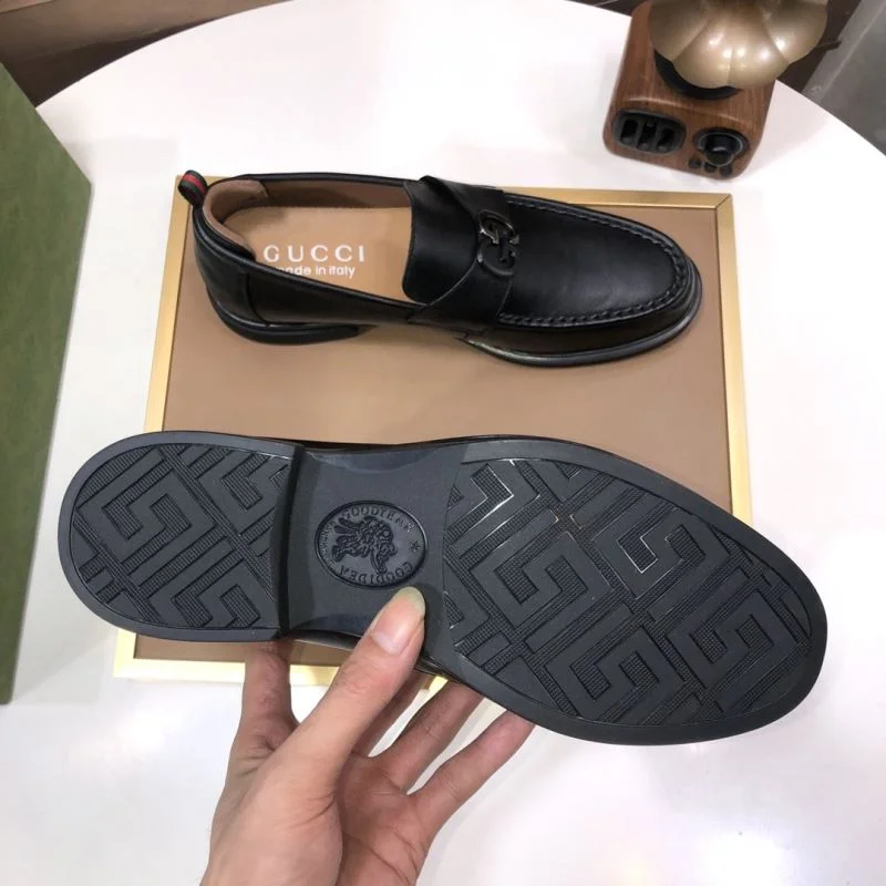 Accurate model Gucci Business Shoes