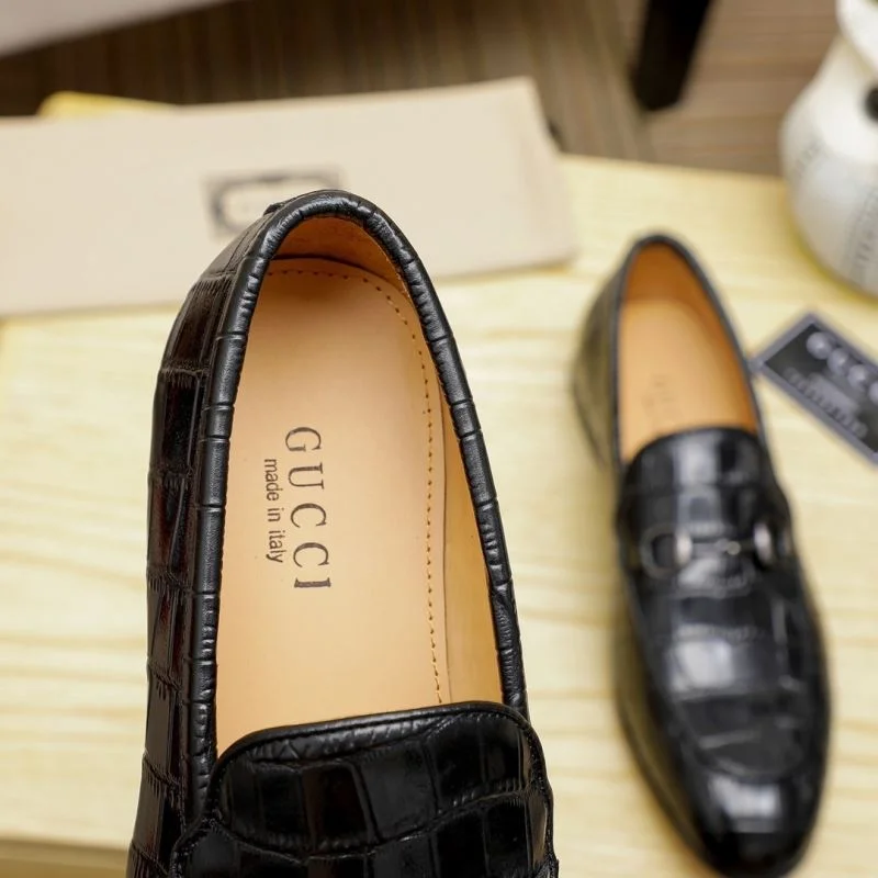 Accurate model Gucci Business Shoes