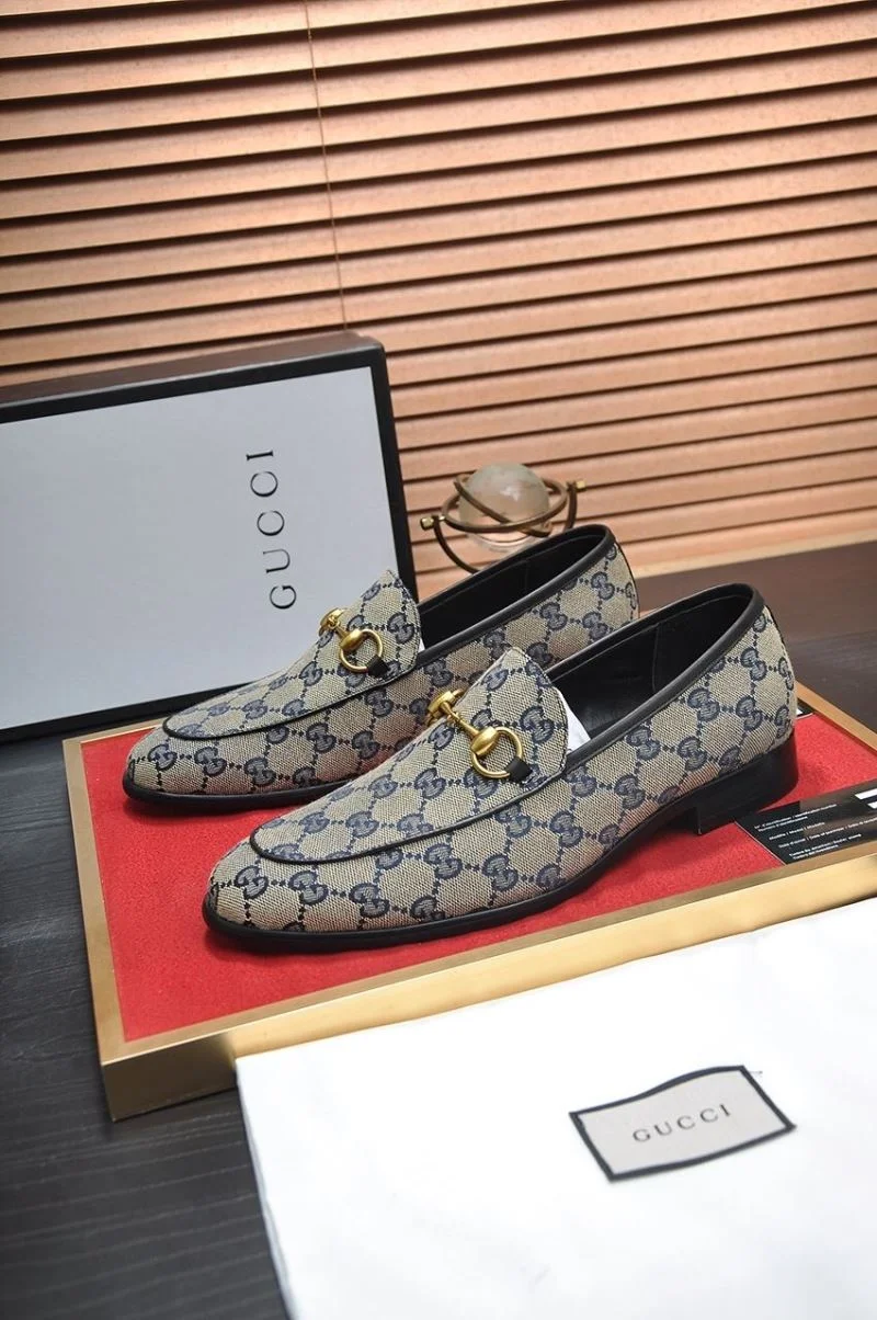 Accurate model Gucci Business Shoes