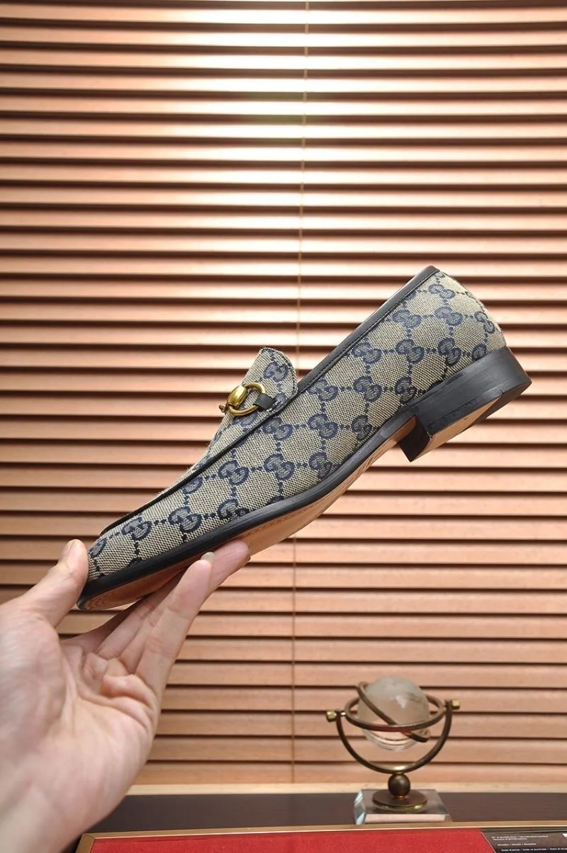 Accurate model Gucci Business Shoes