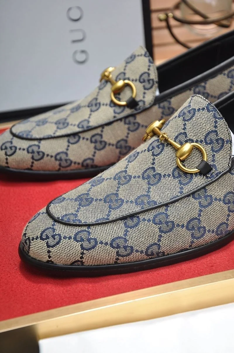 Accurate model Gucci Business Shoes