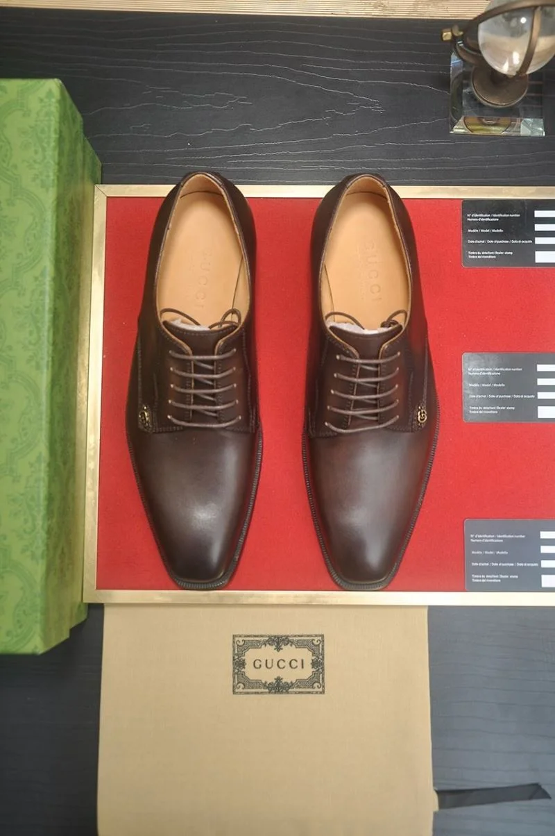 Accurate model Gucci Business Shoes