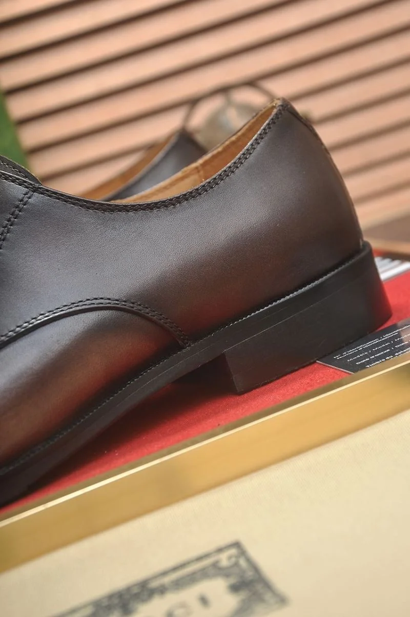 Accurate model Gucci Business Shoes