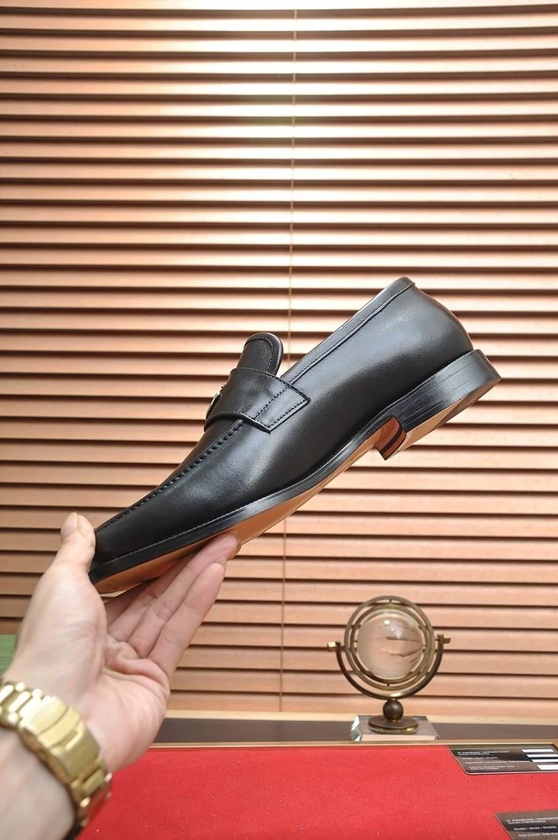Budget-friendly Gucci Business Shoes