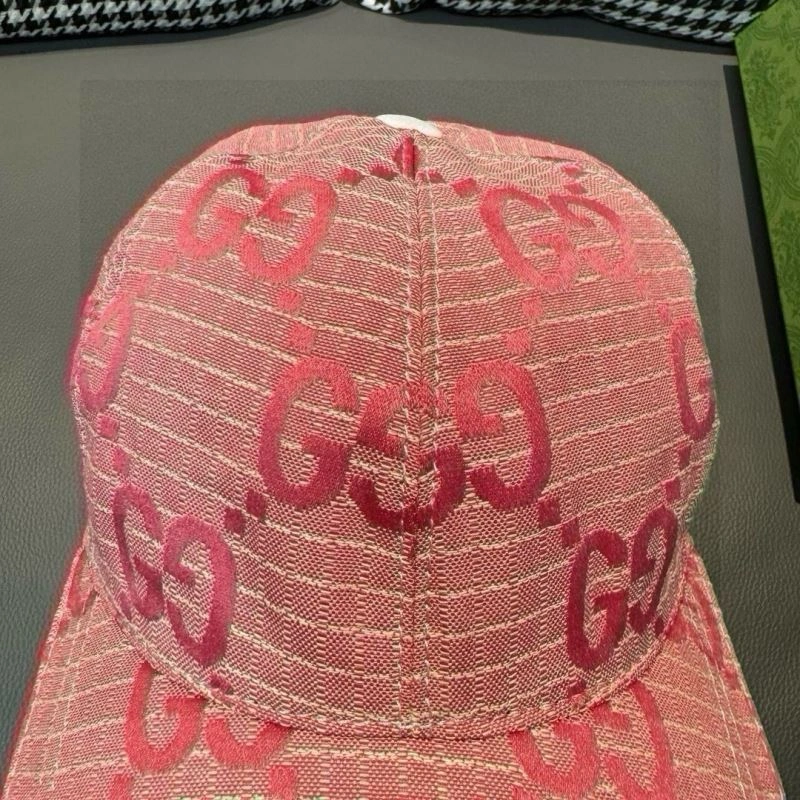 Low-cost Gucci Caps