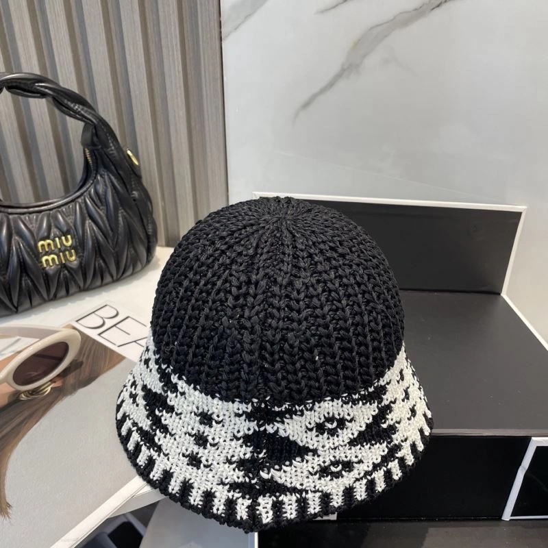 Brand-authenticated Gucci Caps